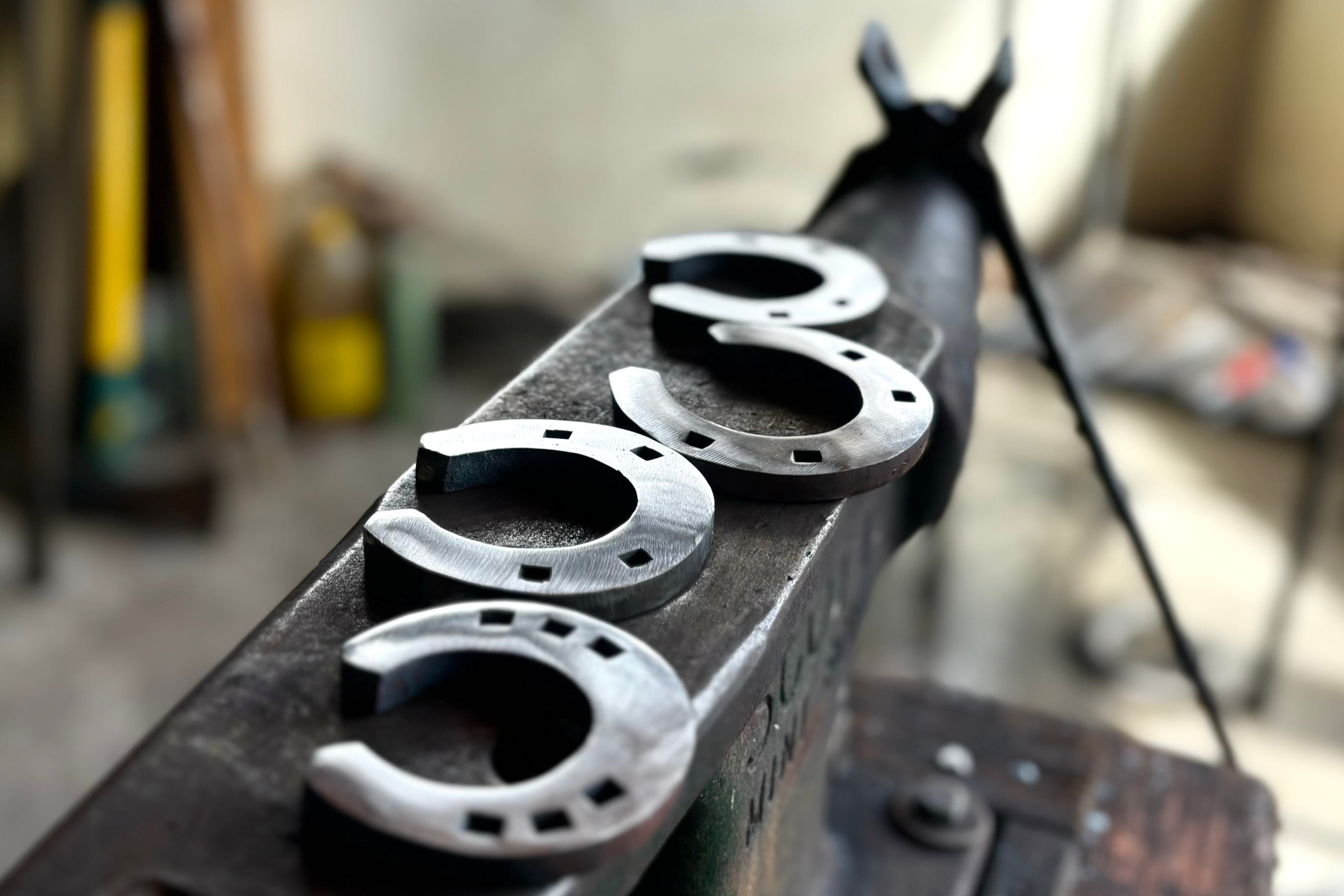 Anvil Anna's Workshop – AnvilAnna.com
